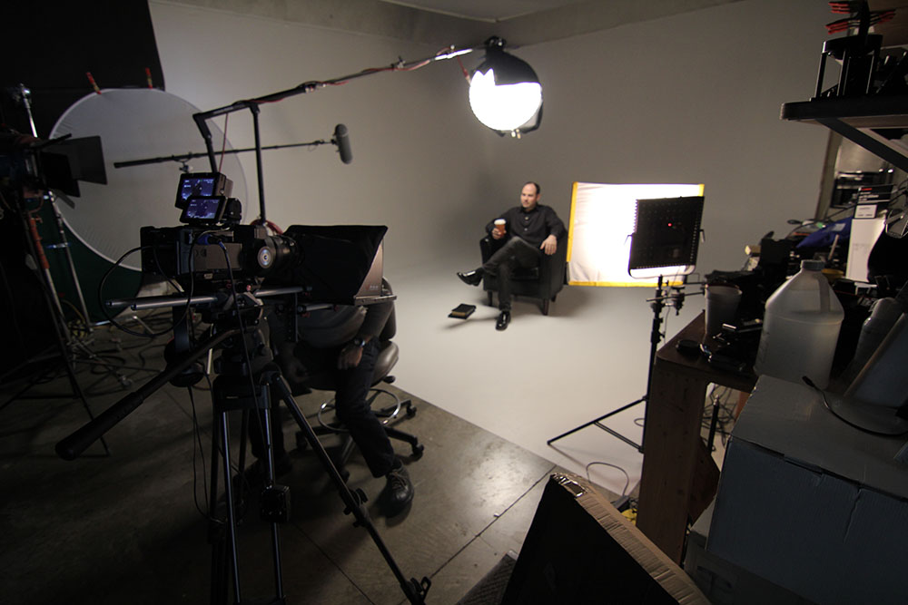 Lanternlock & Matthew's Mini Max make the perfect video light - NextWaveDV